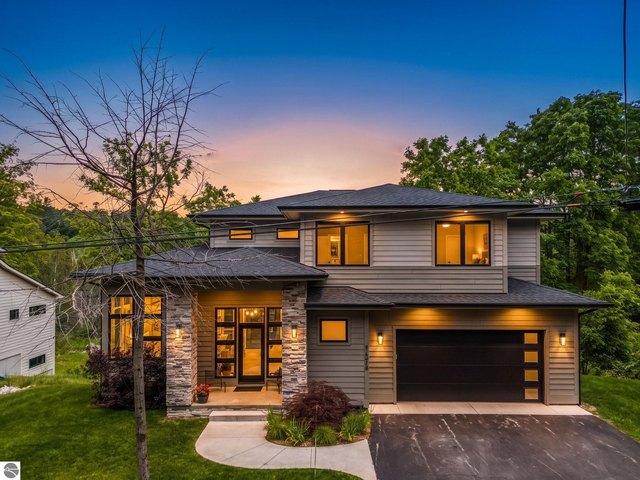 1424 Randolph St, Traverse City, MI 49684