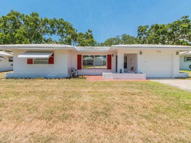 1424 rd Ave, Seminole, FL 33776
