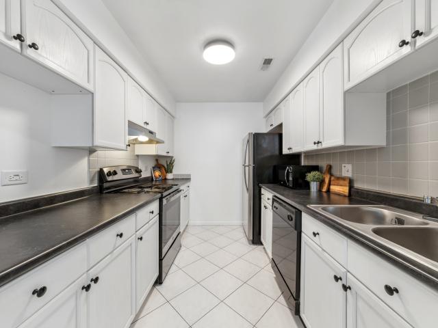 1424 Stonebridge Circle # L9