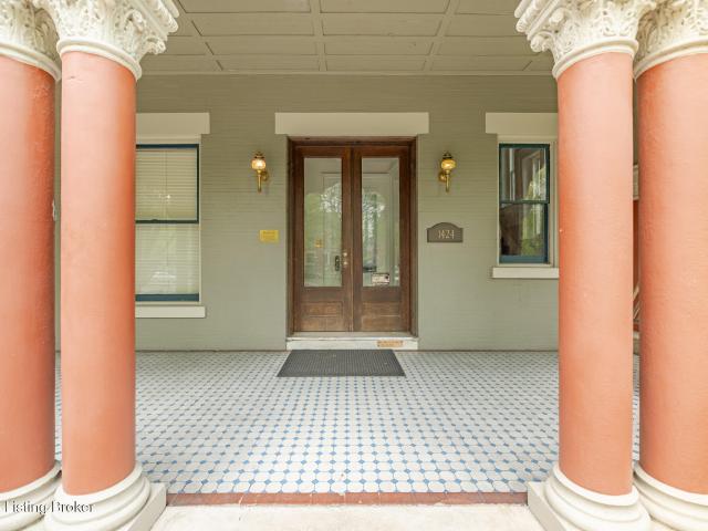 1424 Saint James Ct