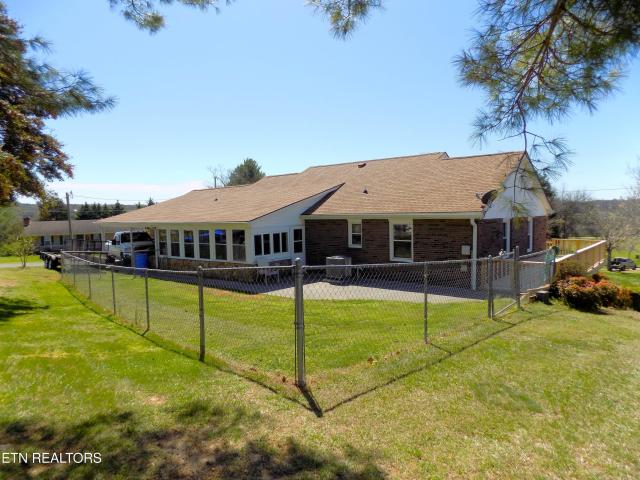 1424 Scenic Drive