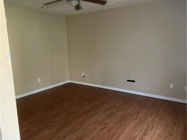 1424 Tangora Lane