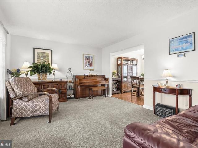 1424 Valley Forge Way