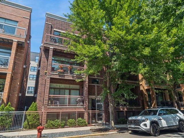 1424 W Fillmore St Apt 2E, Chicago, IL 60607