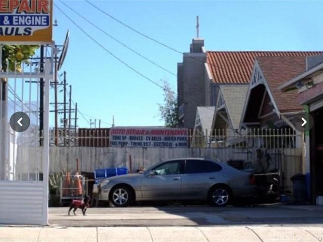 1424 W Jefferson Blvd, Los Angeles, CA 90007 | MLS #SR25233 | Compass