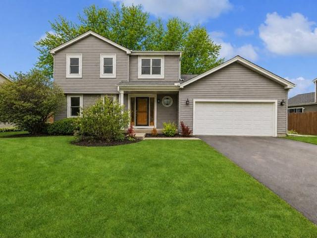 1424 Westport Rdg, Crystal Lake, IL 60014