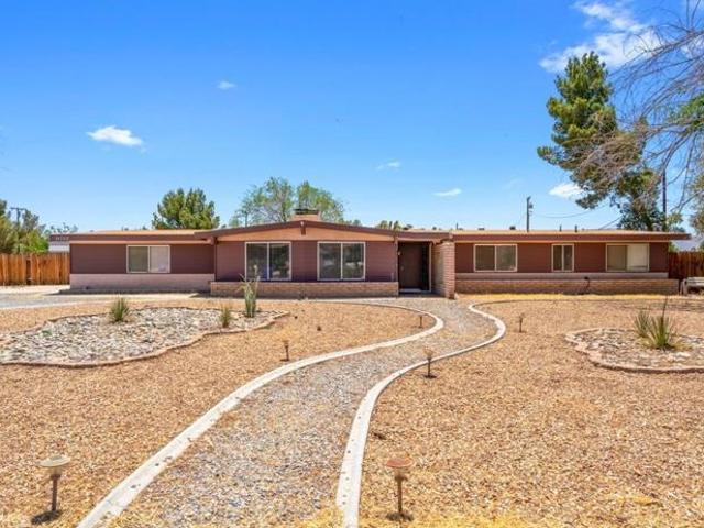 14253 Flathead Rd, Apple Valley, CA 92307