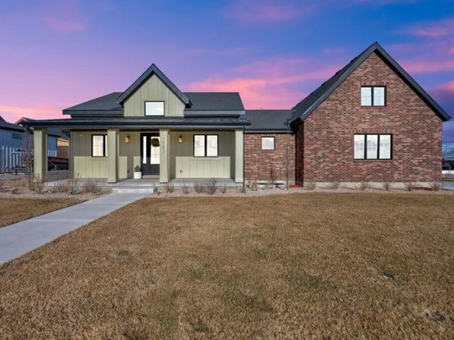 14253 S Jemma Dr, Bluffdale, UT 84065
