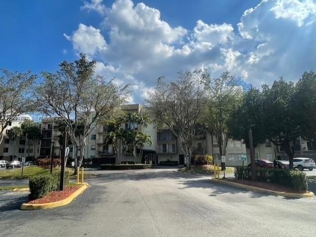 14250 SW 62nd St Apt 320, Miami, FL 33183
