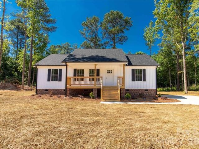 1425 Mack Dr, McConnells, SC 29726