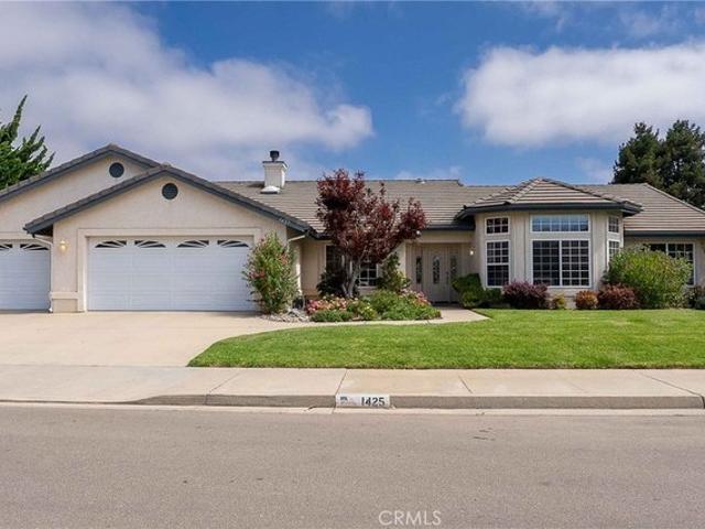1425 Marilyn Way, Santa Maria, CA 93454