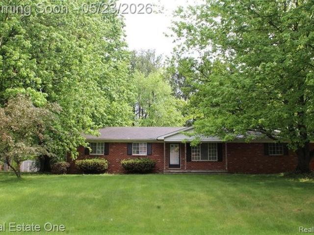 1425 N Alstott Dr, Marion Township, MI 48843