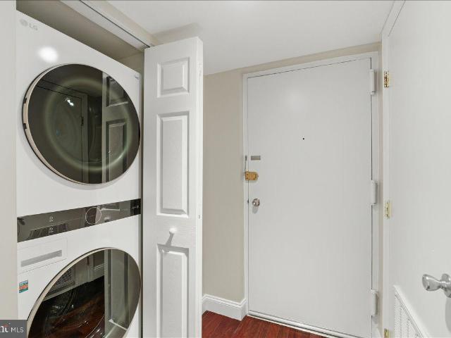 1425 Northgate Square, Unit 1A, Reston, VA 20190 | MLS #VAFX2307 | Compass