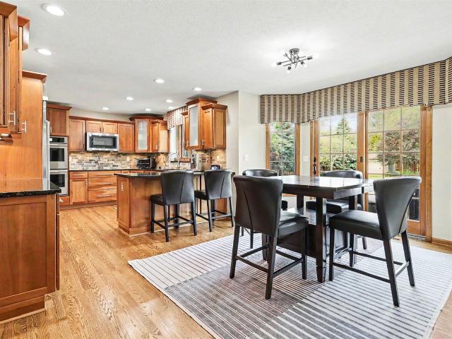 1425 Old Farm Lane