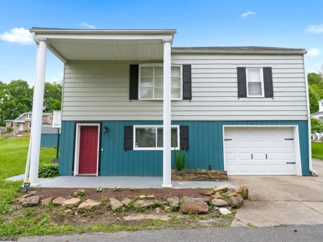 1425 Andmore St, Morgantown, WV 26505