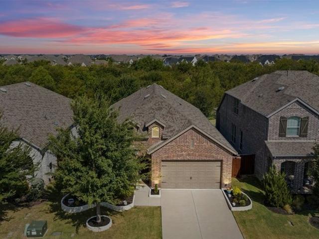 1425 Appaloosa Dr, Aubrey, TX 76227