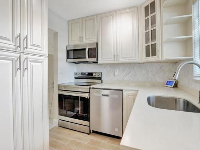 1425 Arthur St #105A, Hollywood, FL 33020