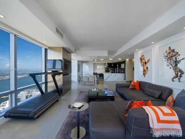 1425 Brickell Ave #PH69C, Miami, FL 33131