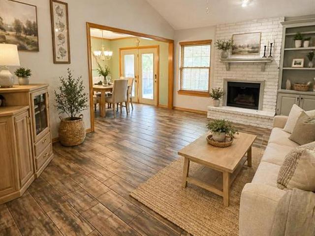 1425 Chimney Hill Road