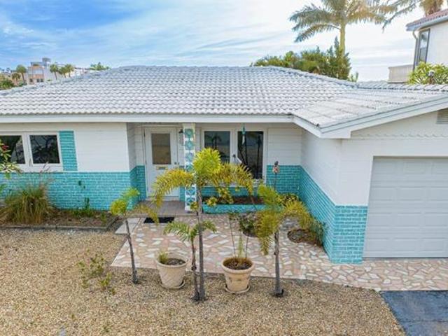 1425 Corey Way S, South Pasadena, FL 33707