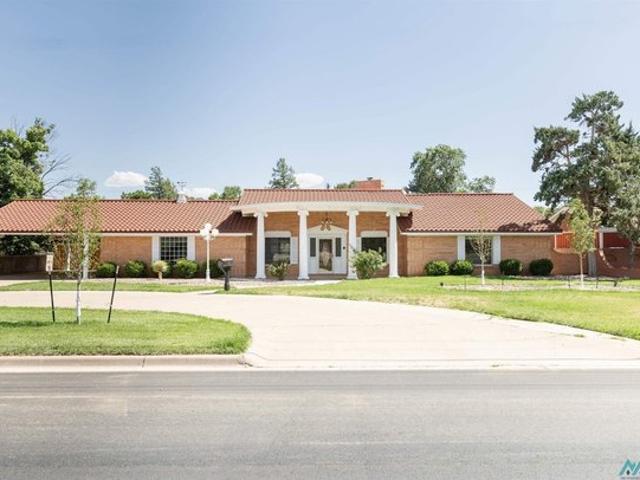 1425 E 21st St, Clovis, NM 88101