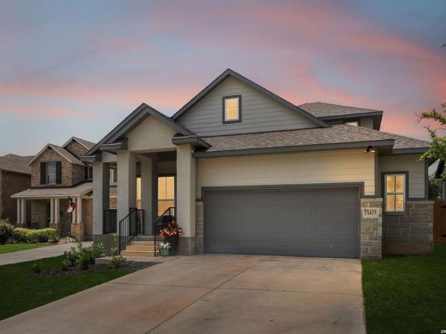 1425 Escarpment, New Braunfels, TX 78132