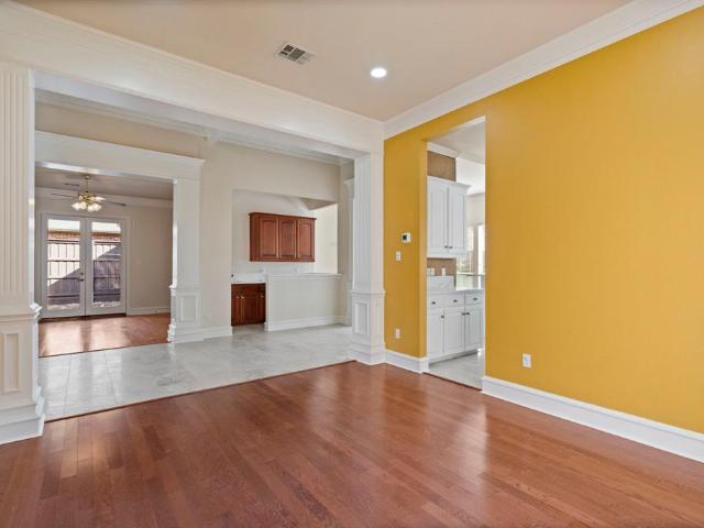 1425 Kingsmill Court