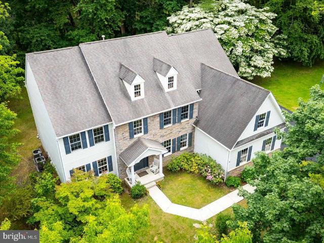 1425 Lindsay Lane