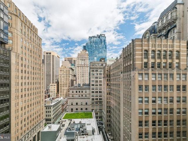 1425 Locust St Unit 14A, Philadelphia, PA 19102