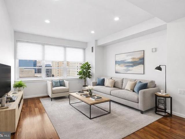 1425 Locust St Unit 15E, Philadelphia, PA 19102