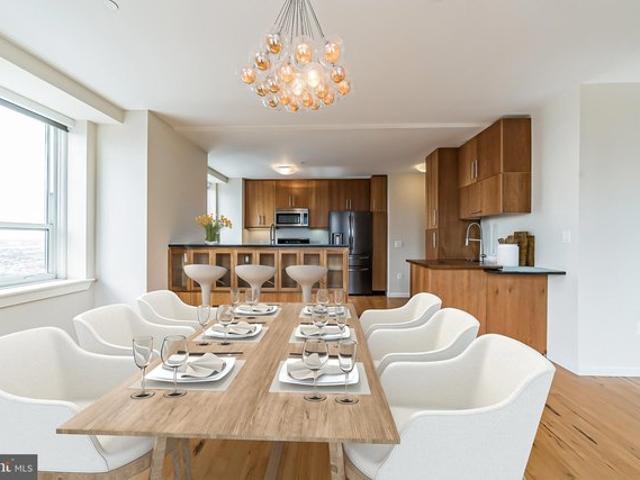 1425 Locust St Unit 28A, Philadelphia, PA 19102