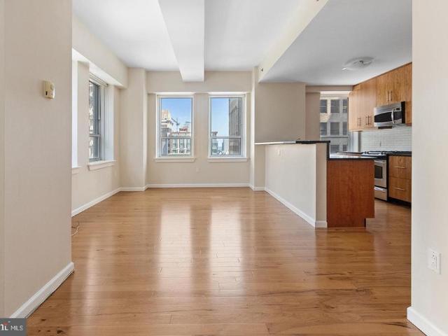 1425 Locust Street # 16A