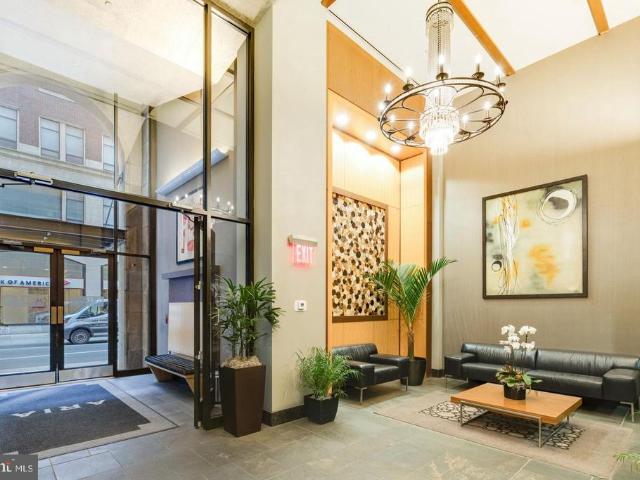 1425 Locust Street # 4F
