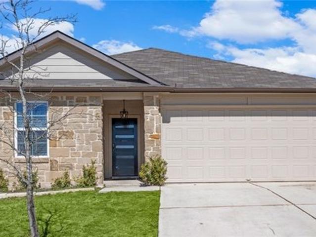 1425 London Way, Lockhart, TX 78644