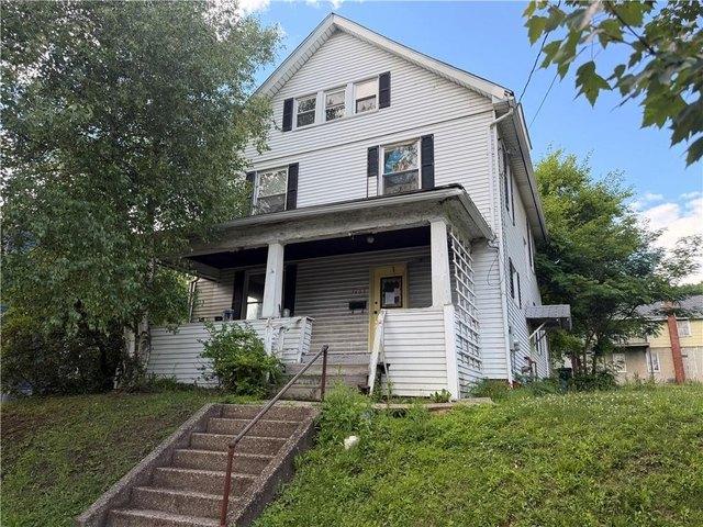 1425 Philadelphia St, Indiana, PA 15701