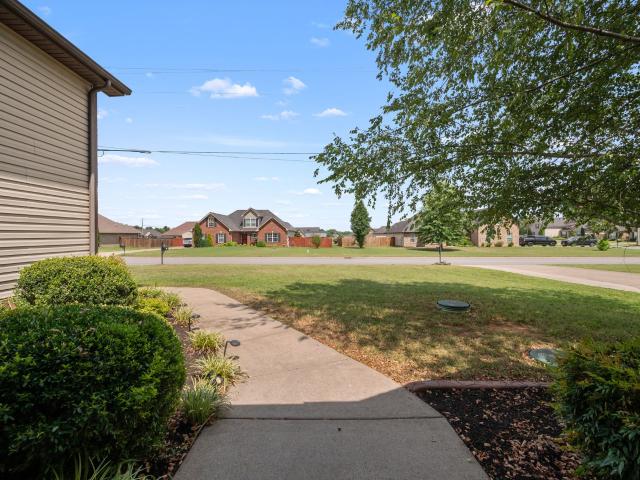 1425 Round Rock Dr