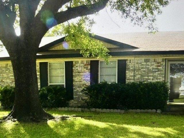 1425 Virgie Joe Dr, Mesquite, TX 75149