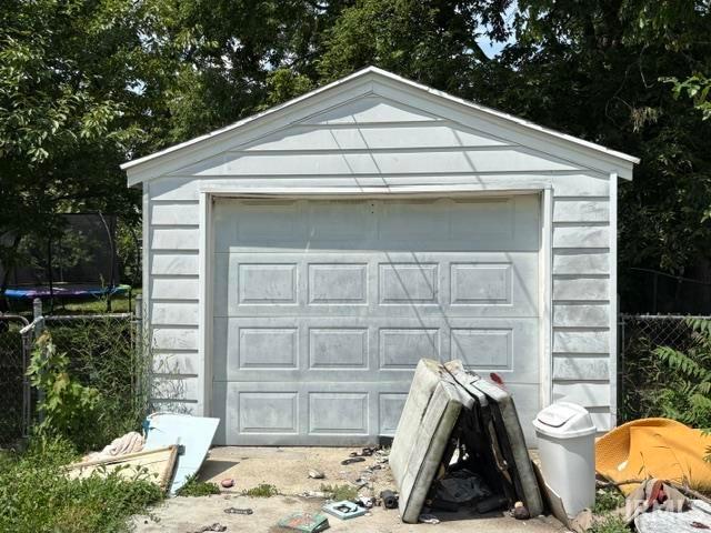 1425 W 10th Street