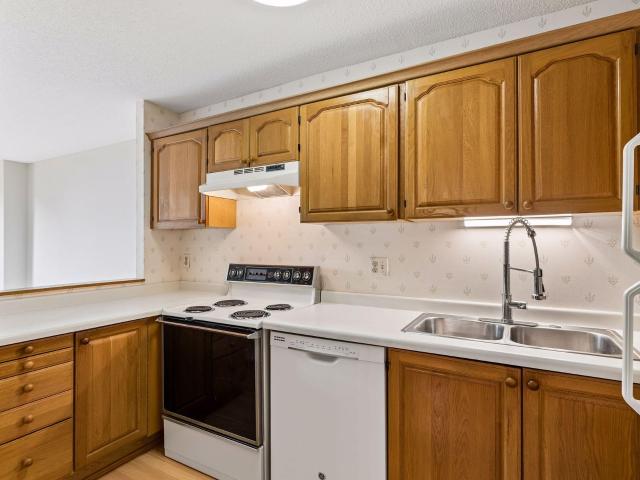 1425 W 28th Street # 315