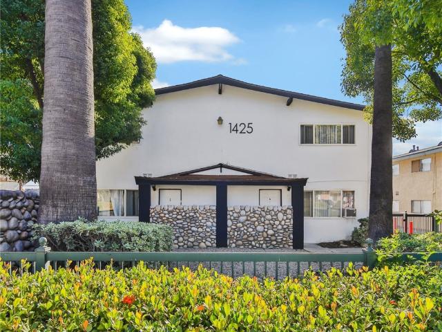 1425 W Stoneridge Court
