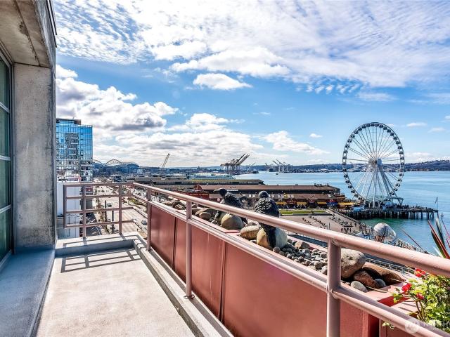 1425 Western Ave, Unit U403, Seattle, WA 98101 | Compass