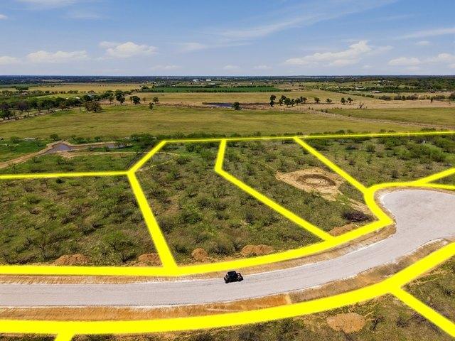 1425 Weston Rdg, Grandview, TX 76050