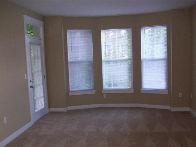$1425 / 3br 3 bedrooms available at City Flats! Bloomington, IN Indiana University map
