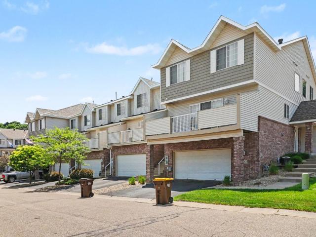 14260 Fountain Hills Court NE