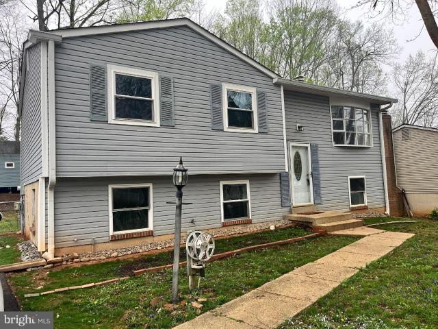14262 Princedale Dr, Woodbridge, VA 22193 | MLS #VAPW2112 | Compass