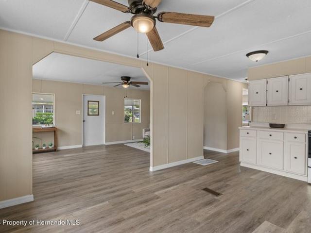 14265 Midfield St, Brooksville, FL 34613