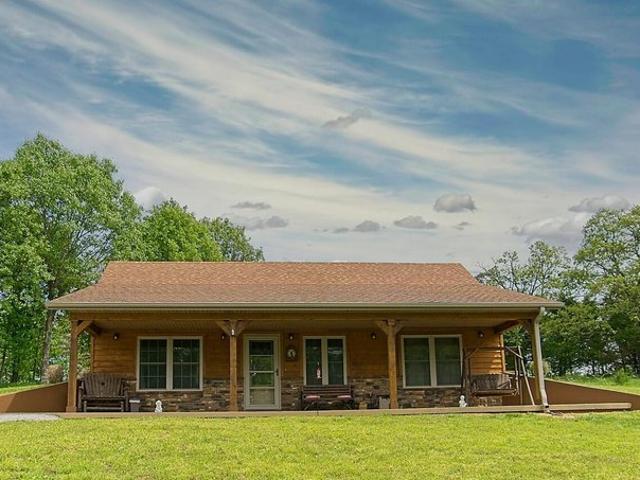 14266 Able Rd, Houston, MO 65483