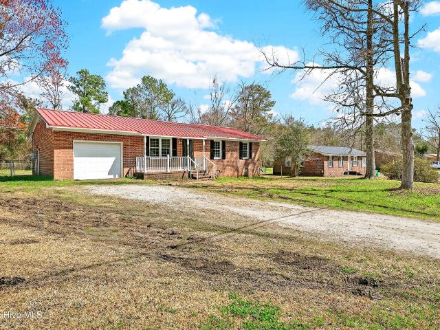 1426 Onslow Pines Road