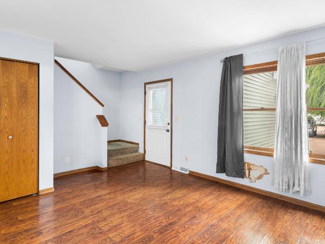 1426 Anthony Lane