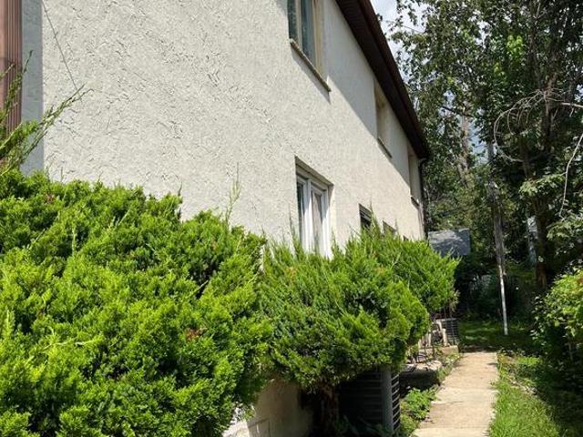 1426 B Bywood Avenue